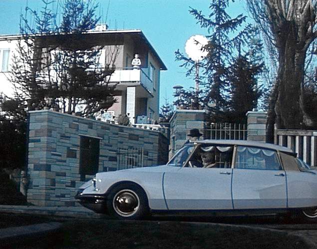 General Eclectic's incoherent Universe: Internet Movie Cars Database